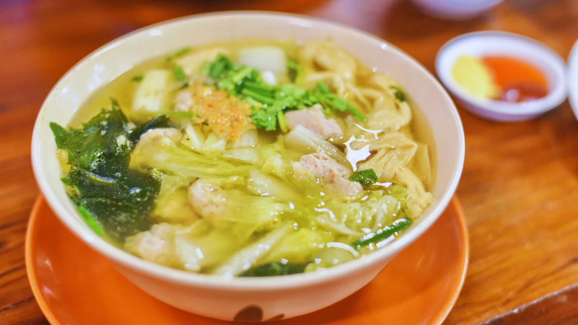 Gaeng Jued Recipe: A Thai Clear Soup Full of Comfort & Flavor